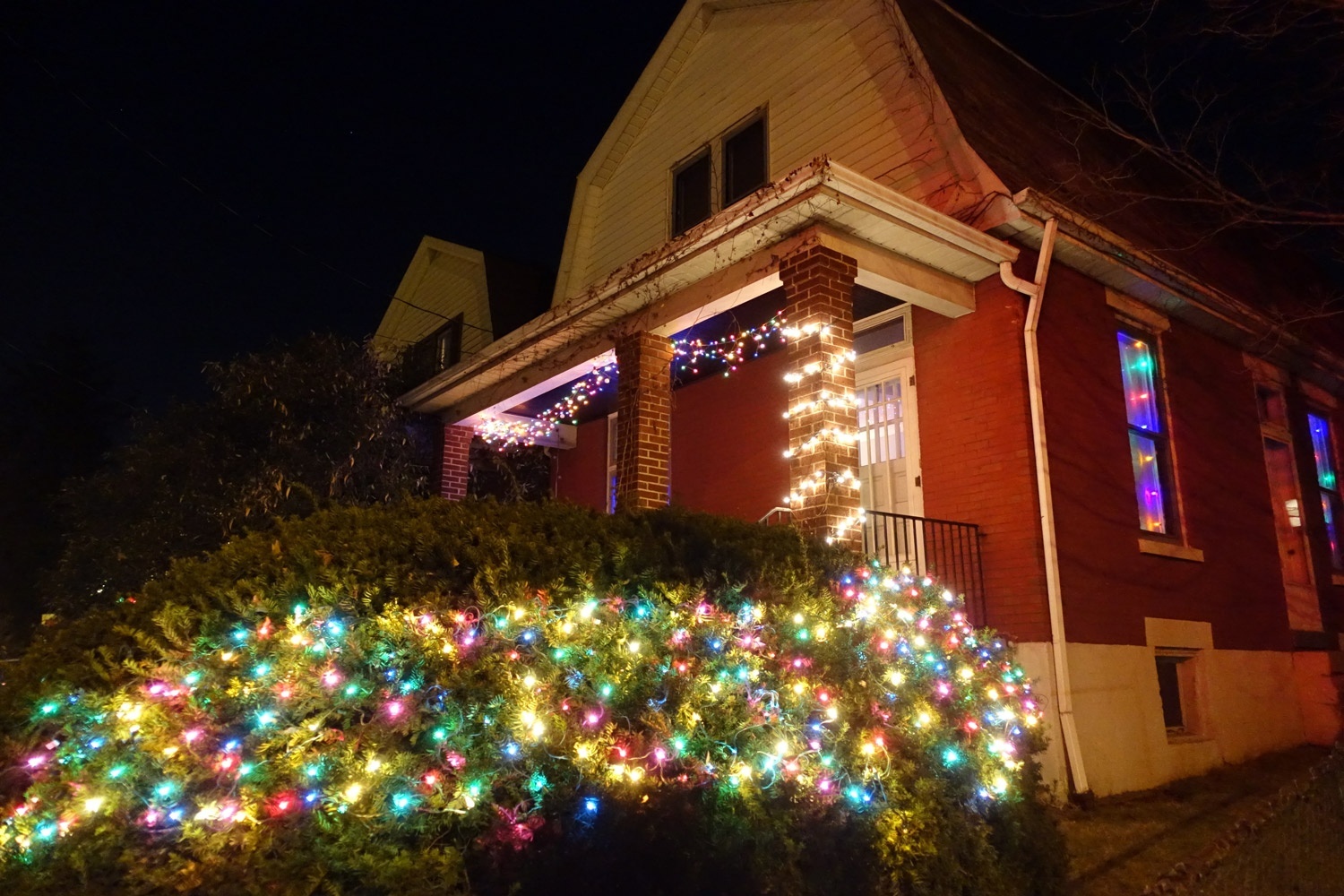 How To Use a Light Sensor To Control Your Holiday Lights